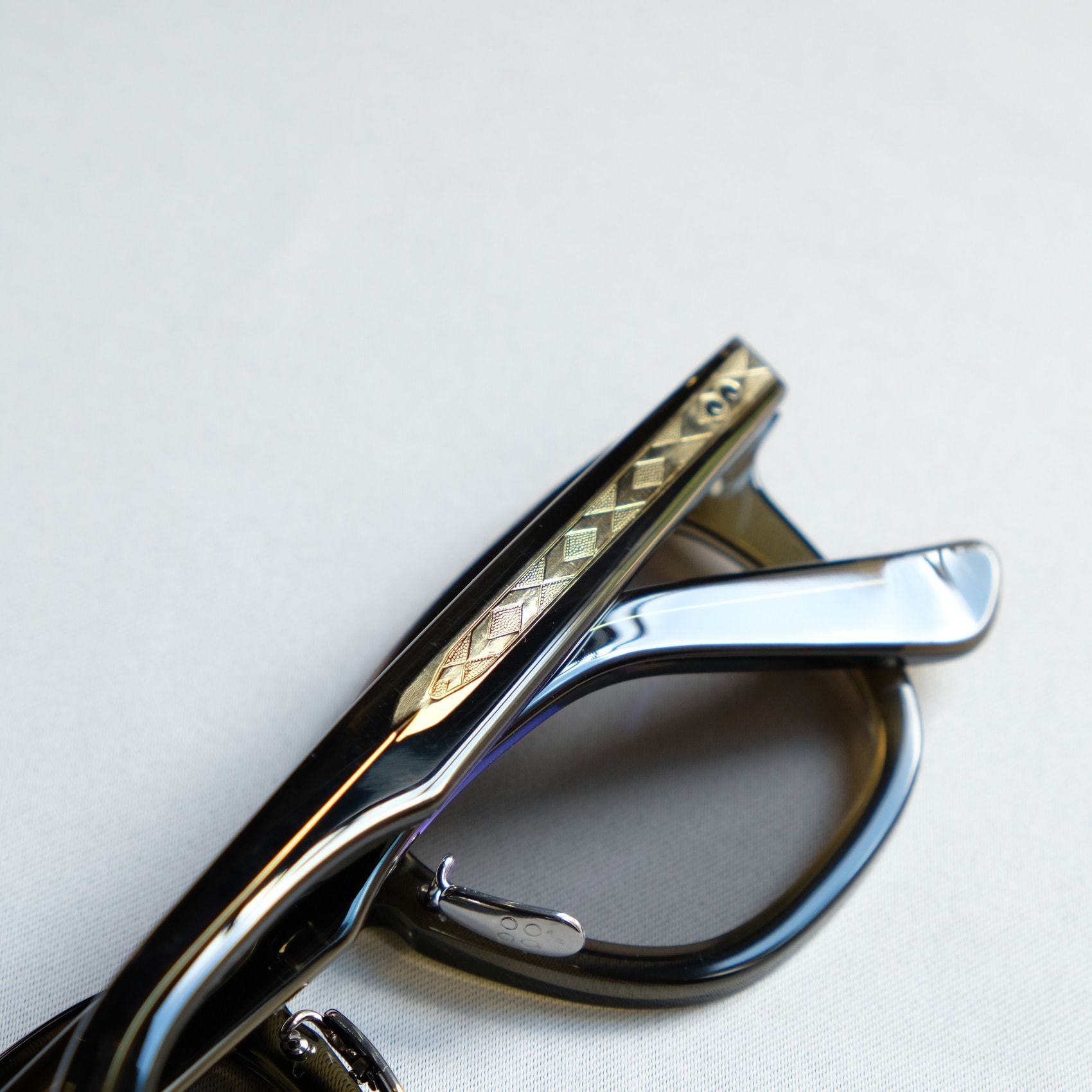 YELLOWSPLUS MIKE ポンメガネ浦和